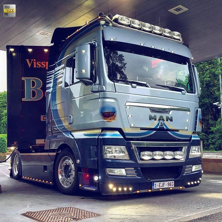 MAN TRUCKS | GayTruckers.com
